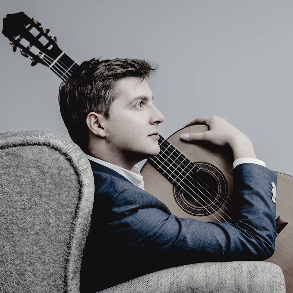 Musei &Musica: la chitarra di Vojin Kocić tra le opere di Palazzo Cuttica
