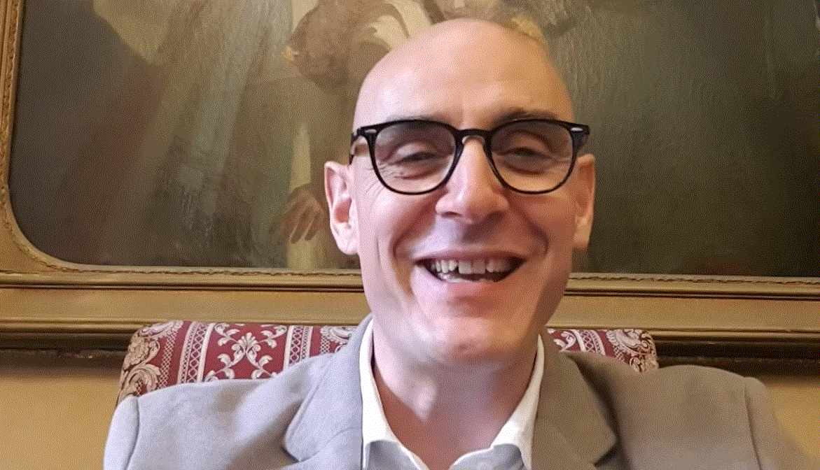 Lucchini come De Luca: l'attacco a chi diffonde fake news è esilarante