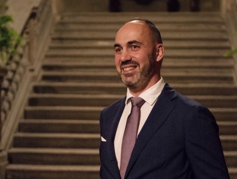 A Valenza sindaco Oddone revoca deleghe assessore Luca Merlino