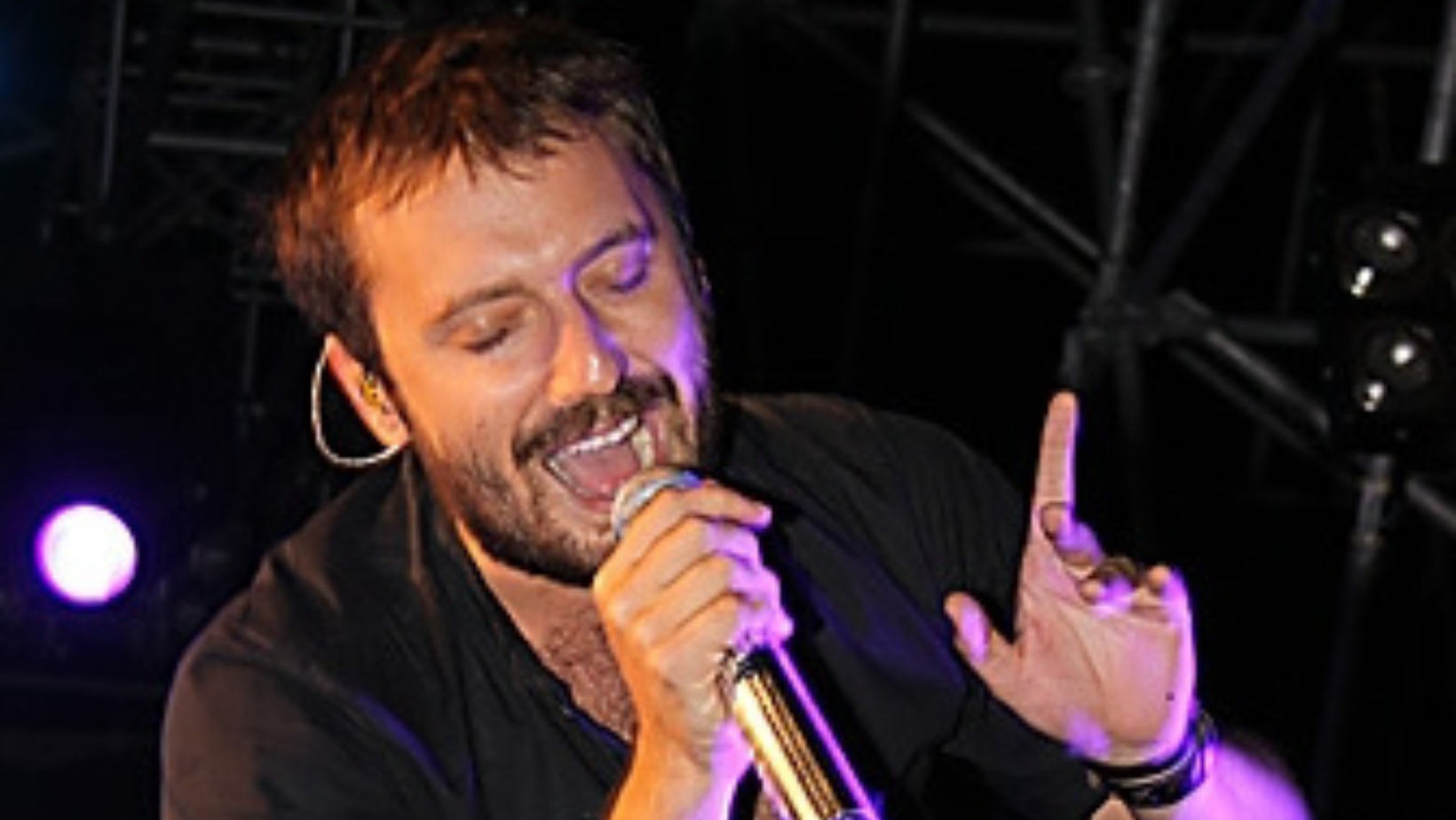 Cesare Cremonini in tour stasera al Mediolanum Forum di Assago