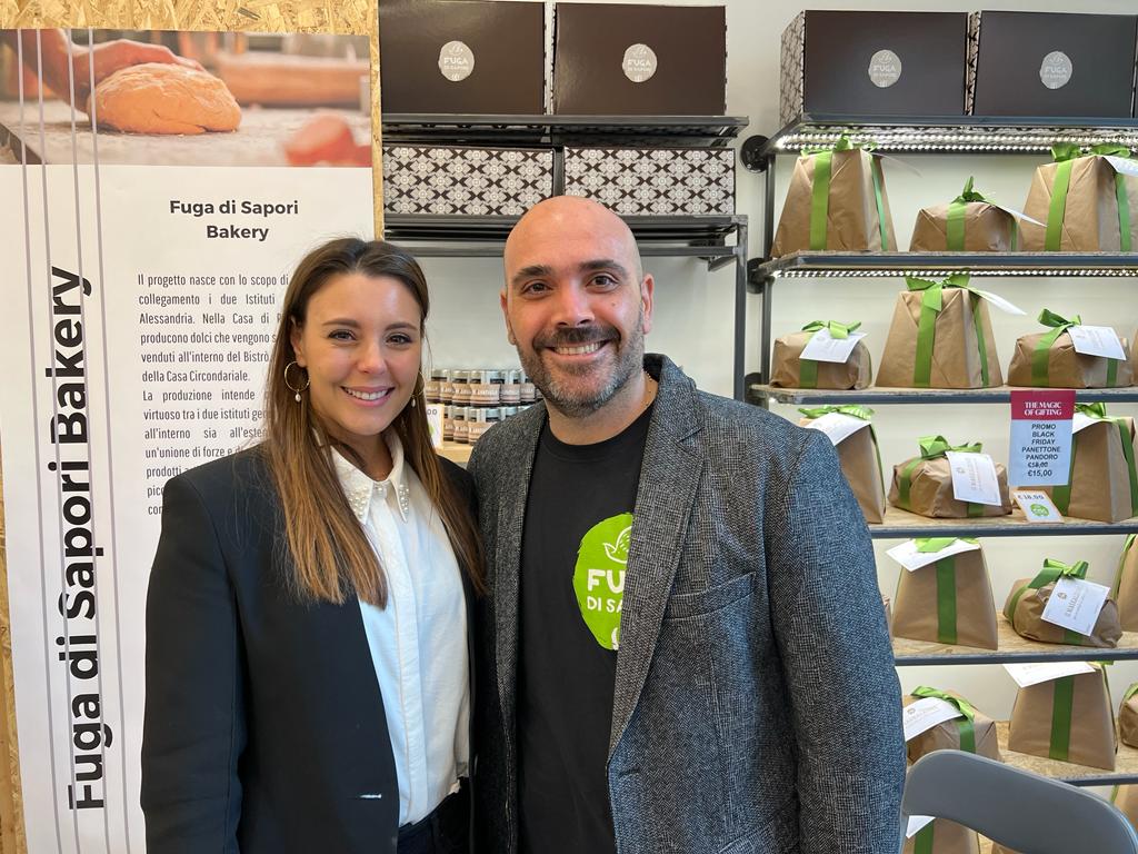 L'ex Masterchef Lia Valetti al negozio di Fuga di Sapori all'Outlet