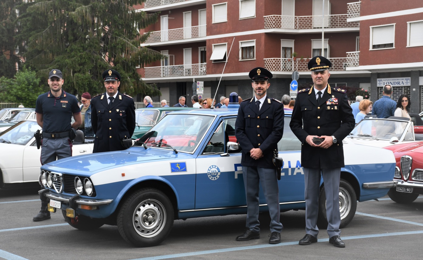 Ad Alessandria l'Alfetta del 1977 della Polizia