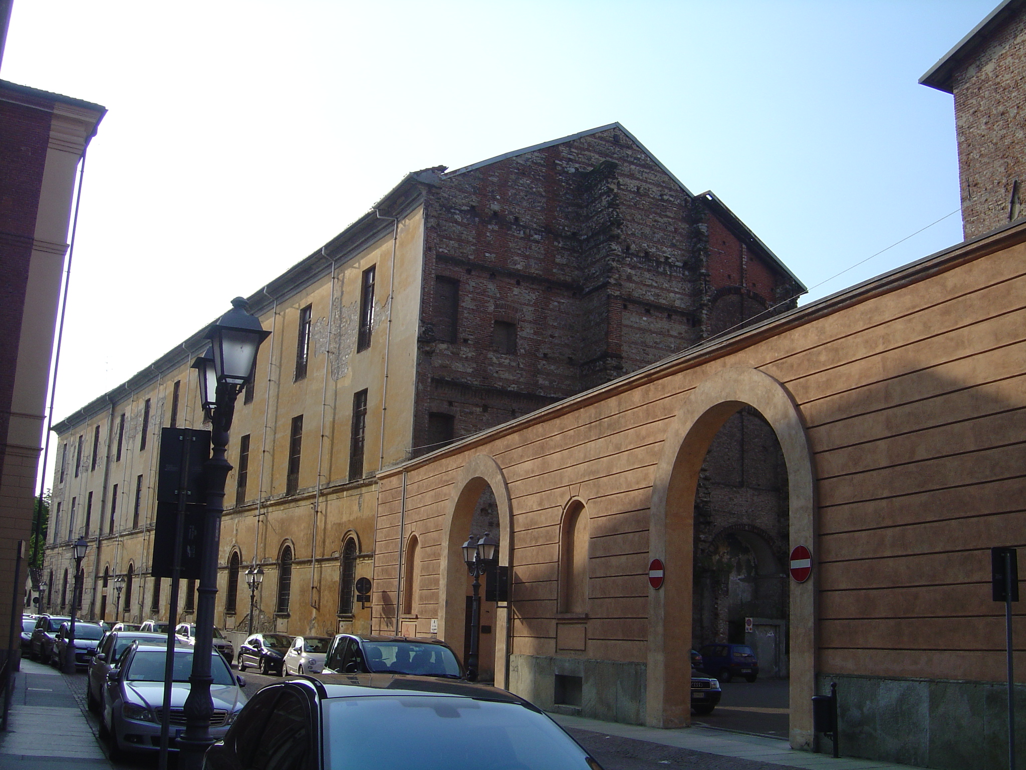All'asta l'ex caserma Mameli di Casale Monferrato