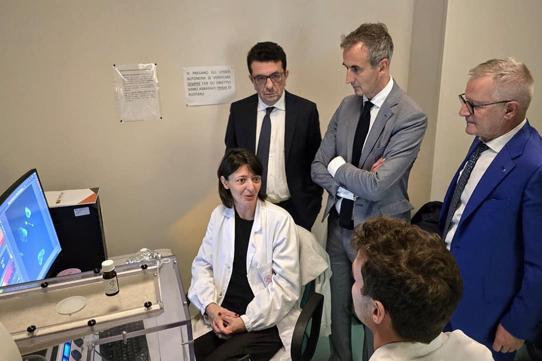 Università di Pavia, l'assessore Fermi in visita: “Ricerca e imprese ...