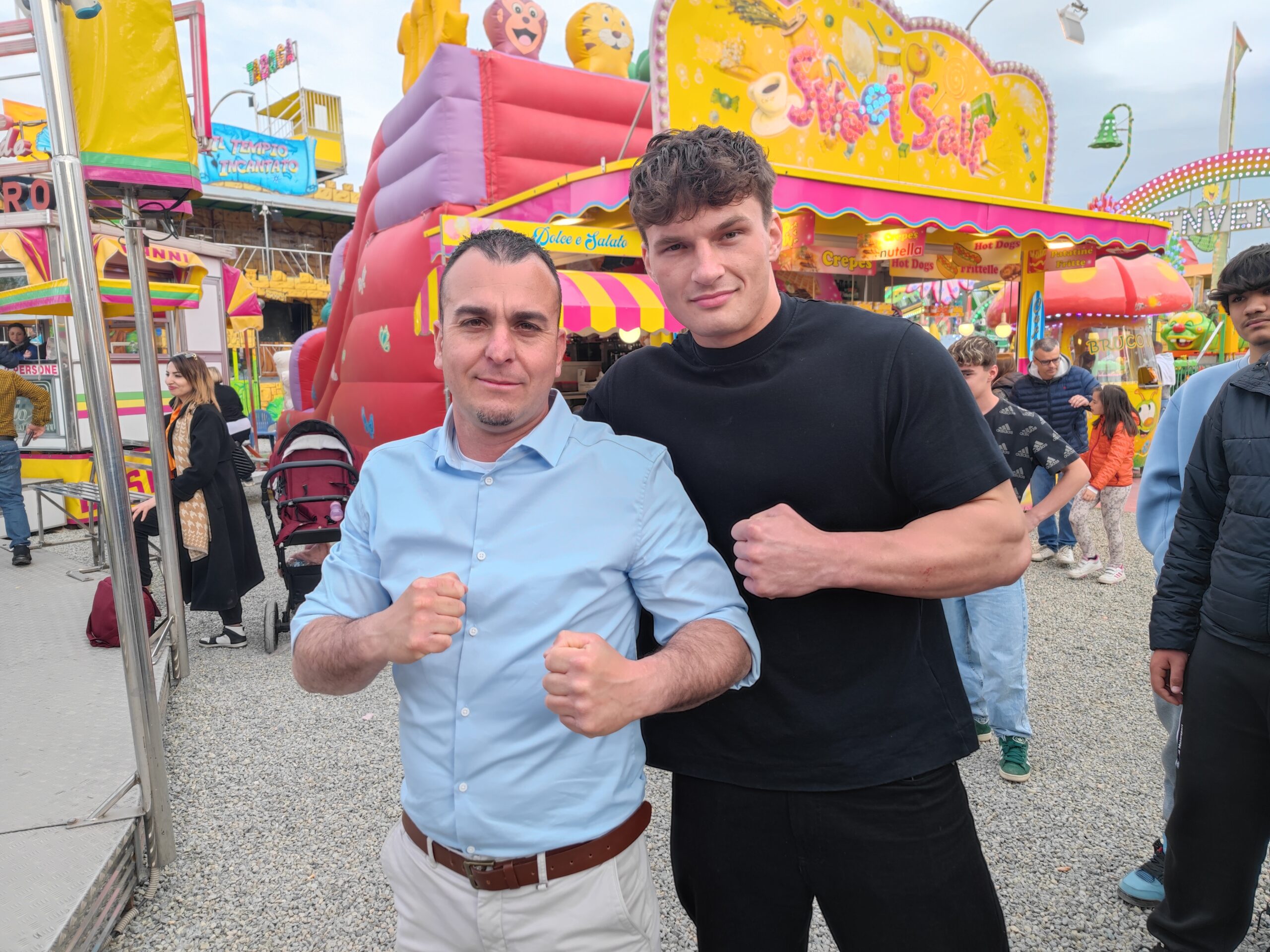 Al Luna Park di Alessandria il pugile e tiktoker Alex Stana