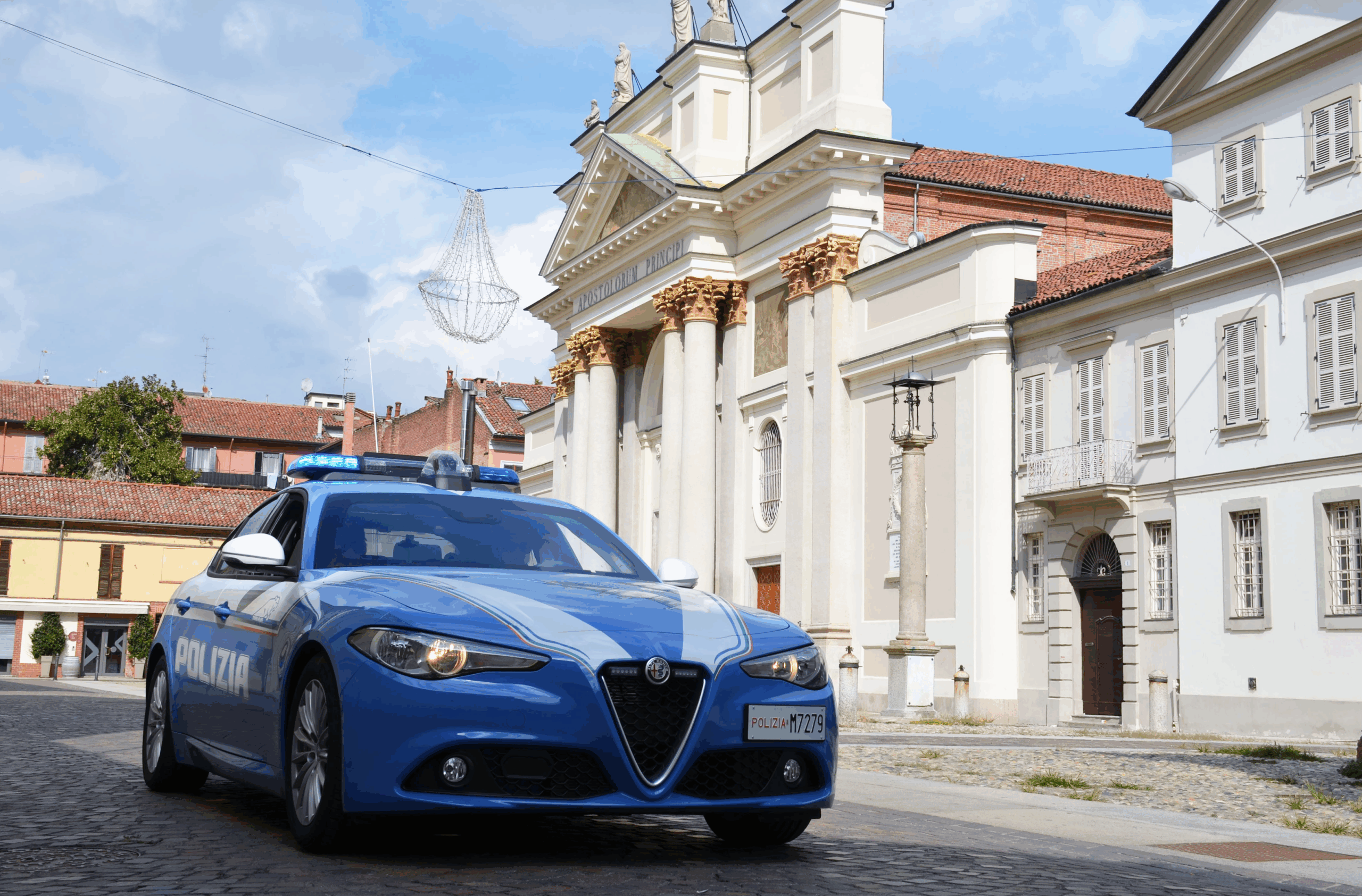 Sorpresa con merce rubata: bloccata dalla Polizia