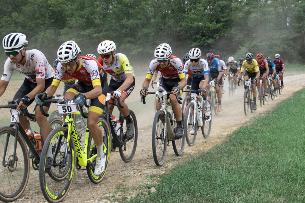 Monsterrando: la gara gravel più bella del mondo che riempie gli albeghi