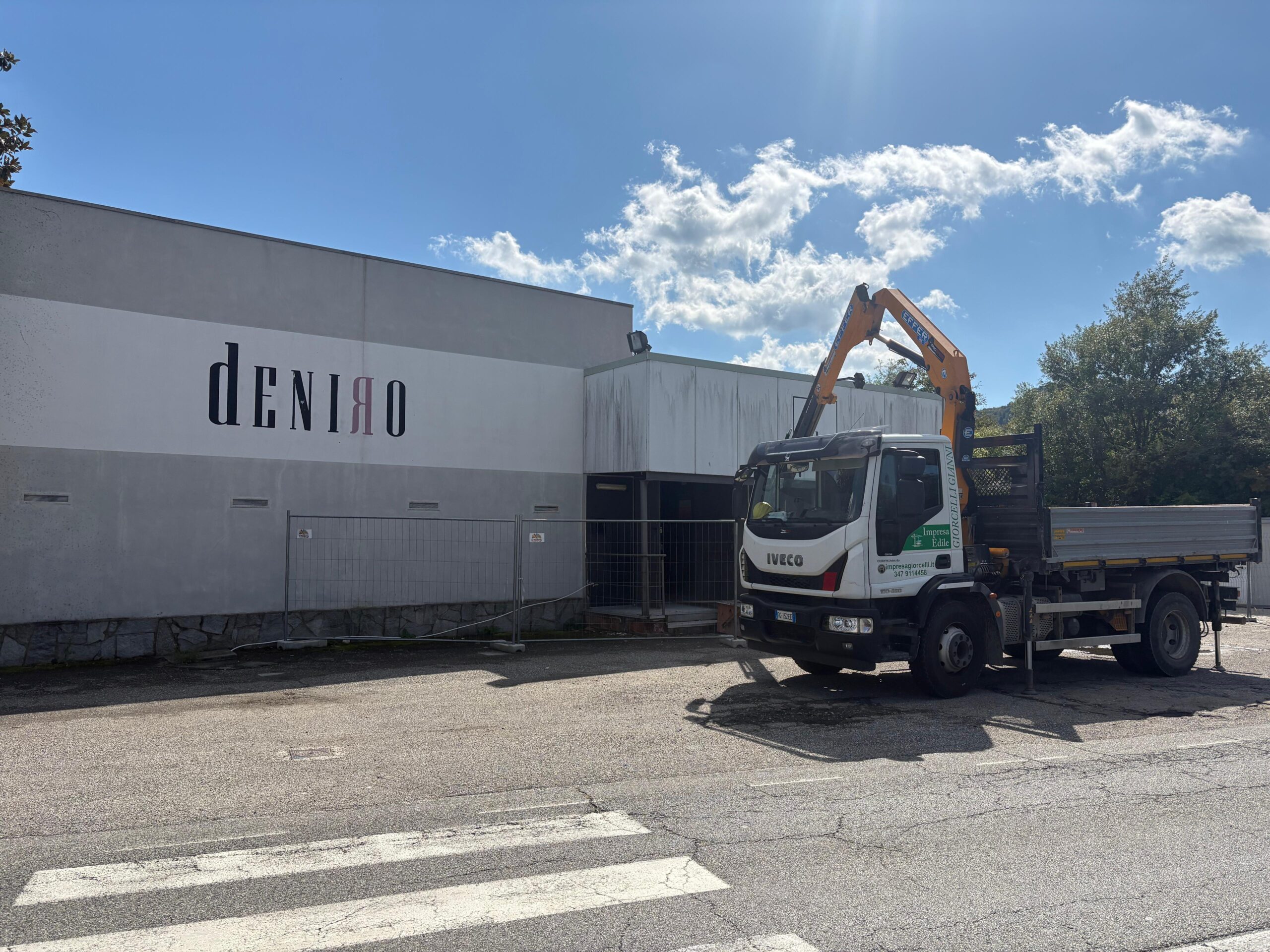 Addio al "Deniro": la storica discoteca diverrà una farmacia