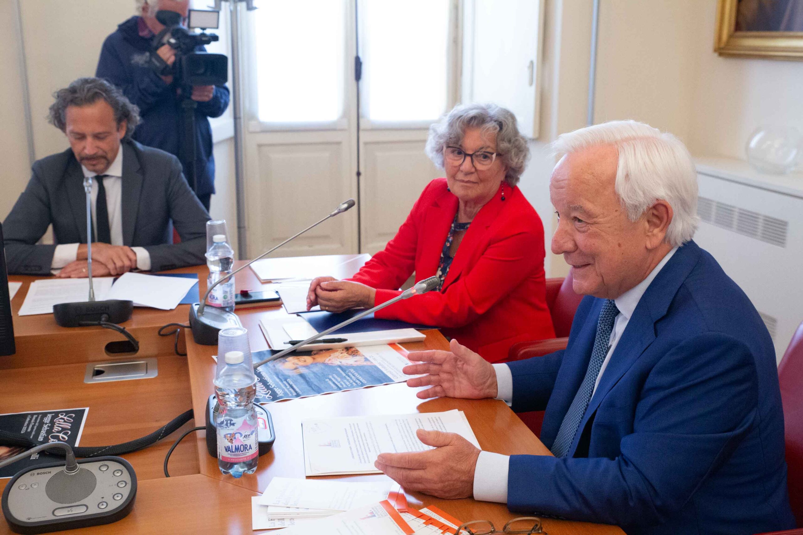 Lella Costa inaugura la nuova Biennale Palmisano: a San Salvatore uno ...