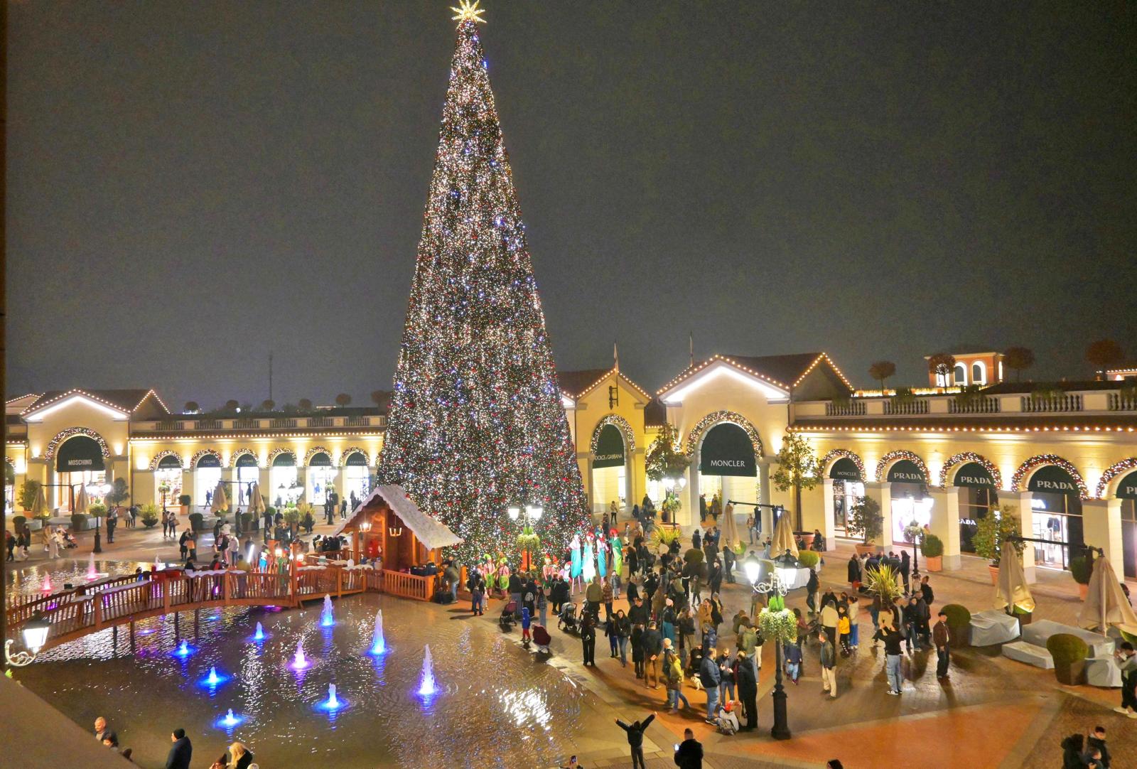 All'Outlet di Serravalle il Natale è con Unicef: un maxi ufficio ...